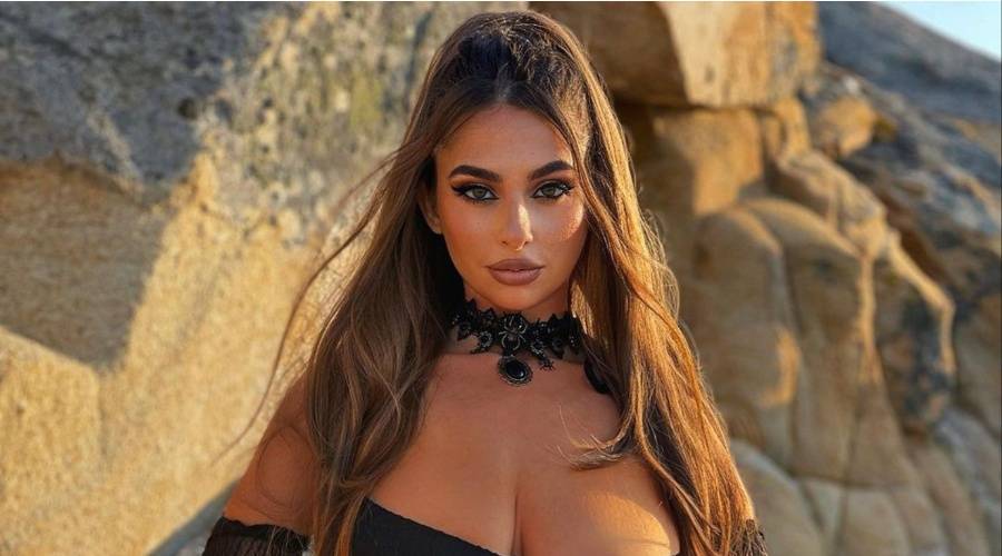 Eva Savagiou - Age, Height, Net Worth, Boyfriend, Bio, Facts, Wiki