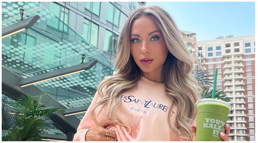 Shayna Holt - Age, Height, Net Worth, Boyfriend, Bio, Wiki, Facts