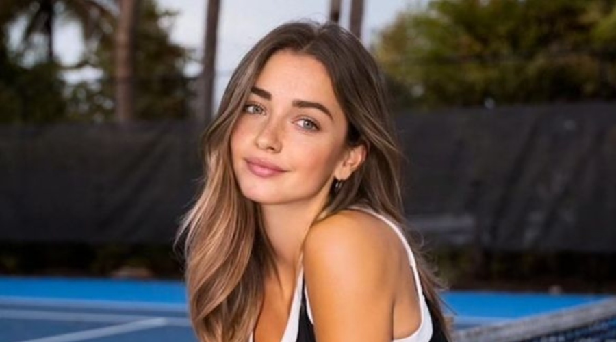 Mia Fer - Age, Height, Net Worth, Boyfriend, Facts, Bio, Wiki