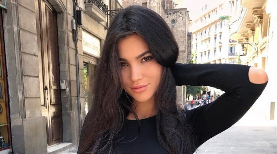 Kapitolin - Age, Height, Net Worth, Boyfriend, Bio, Facts, Wiki