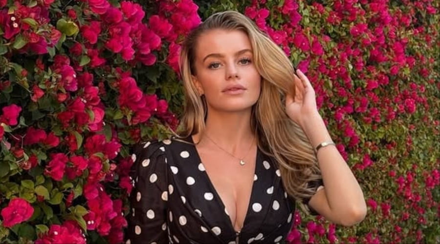 Shirina Alina – Age, Height, Net Worth, Boyfriend, Facts, Bio