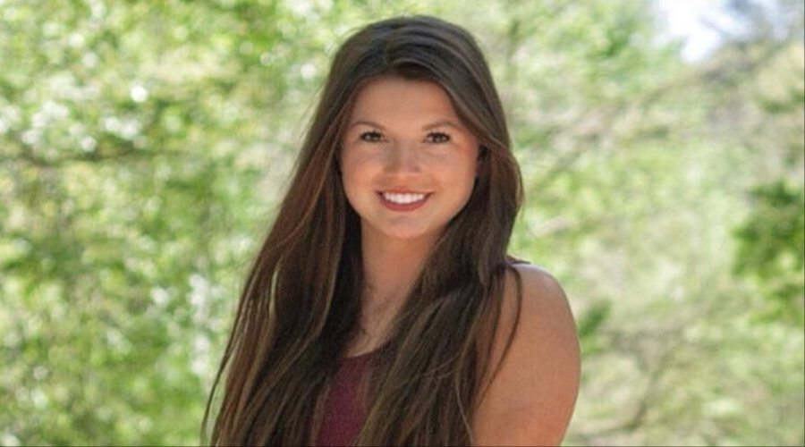 Hannah Barron - Age, Height, Net Worth, Boyfriend, Bio, Facts